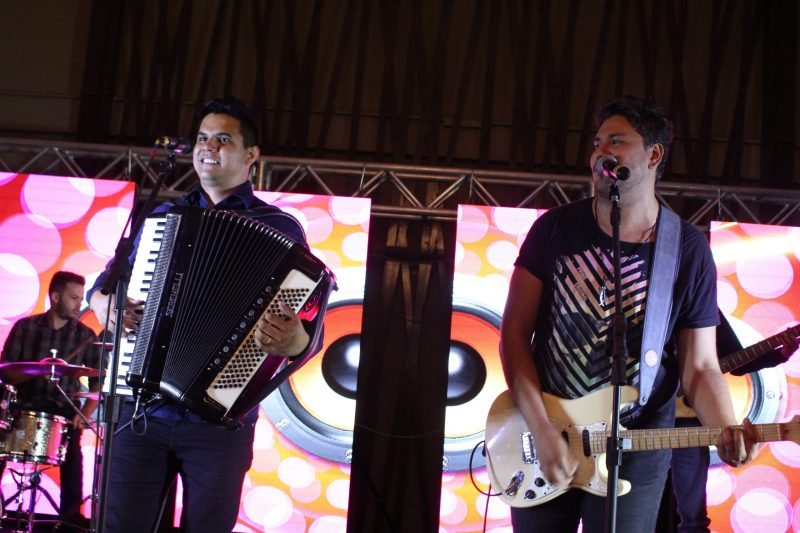 Banda de Cerimônia, Banda Baile e Dupla Sertaneja para Eventos em ...